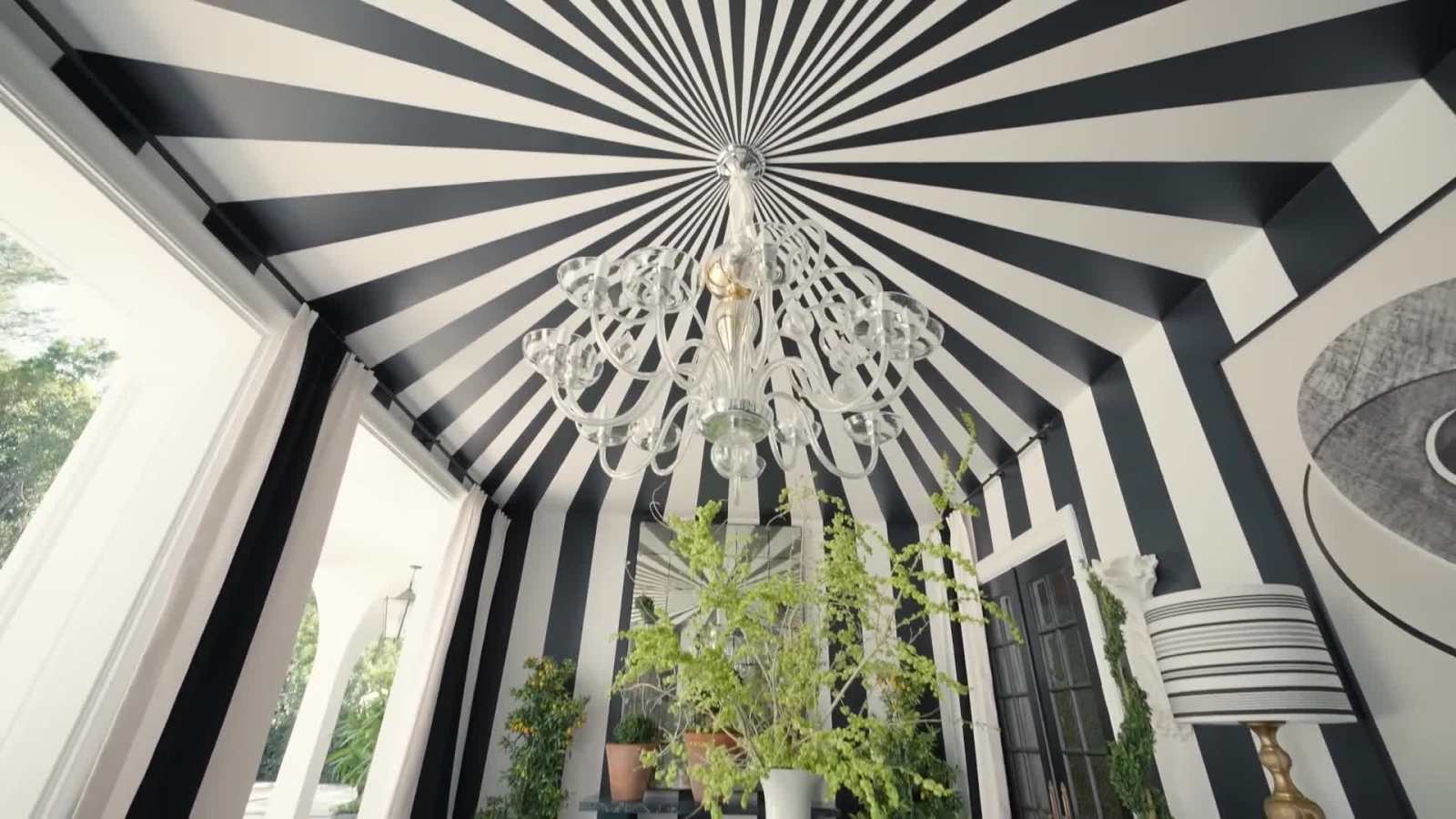 Inside RuPaul’s Fabulous Beverly Hills Mansion: A Tour of Extravagance ...